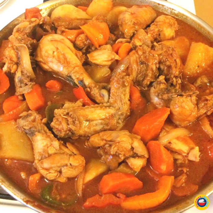 Chicken Kaldereta Recipe (Kalderetang Manok) - Pilipinas Recipes